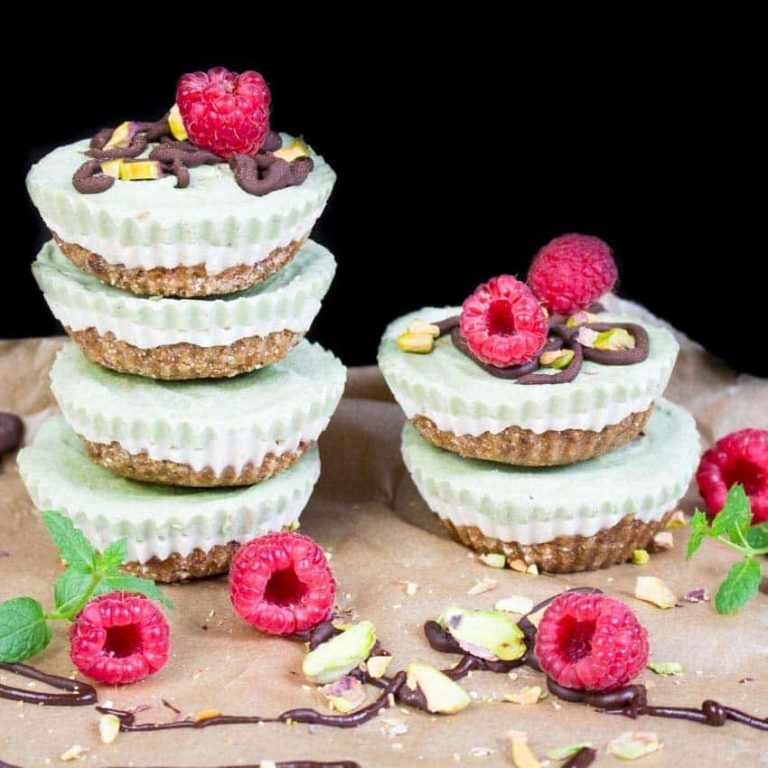 Mini Matcha Cheesecakes - Vegan Heaven