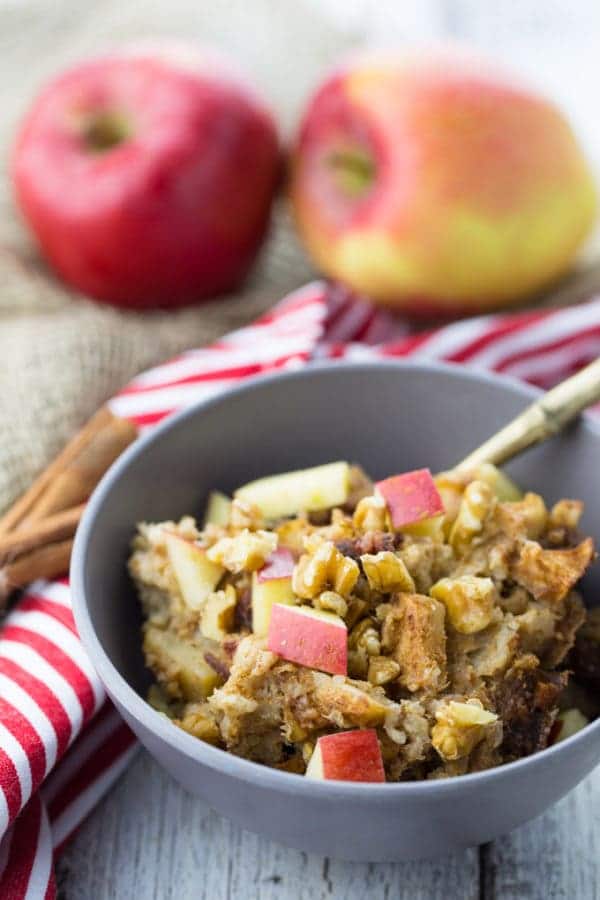 Crock Pot Oatmeal with Apple and Cinnamon - Vegan Heaven